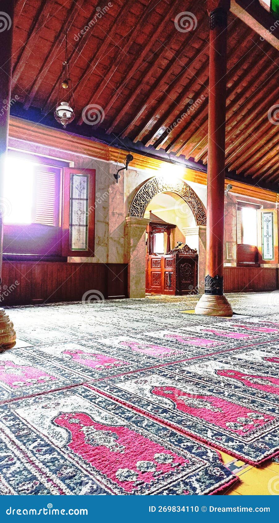 Innere Der Moschee in Der Stadt Blitar Ost Java Einzigartig Und Antike ...