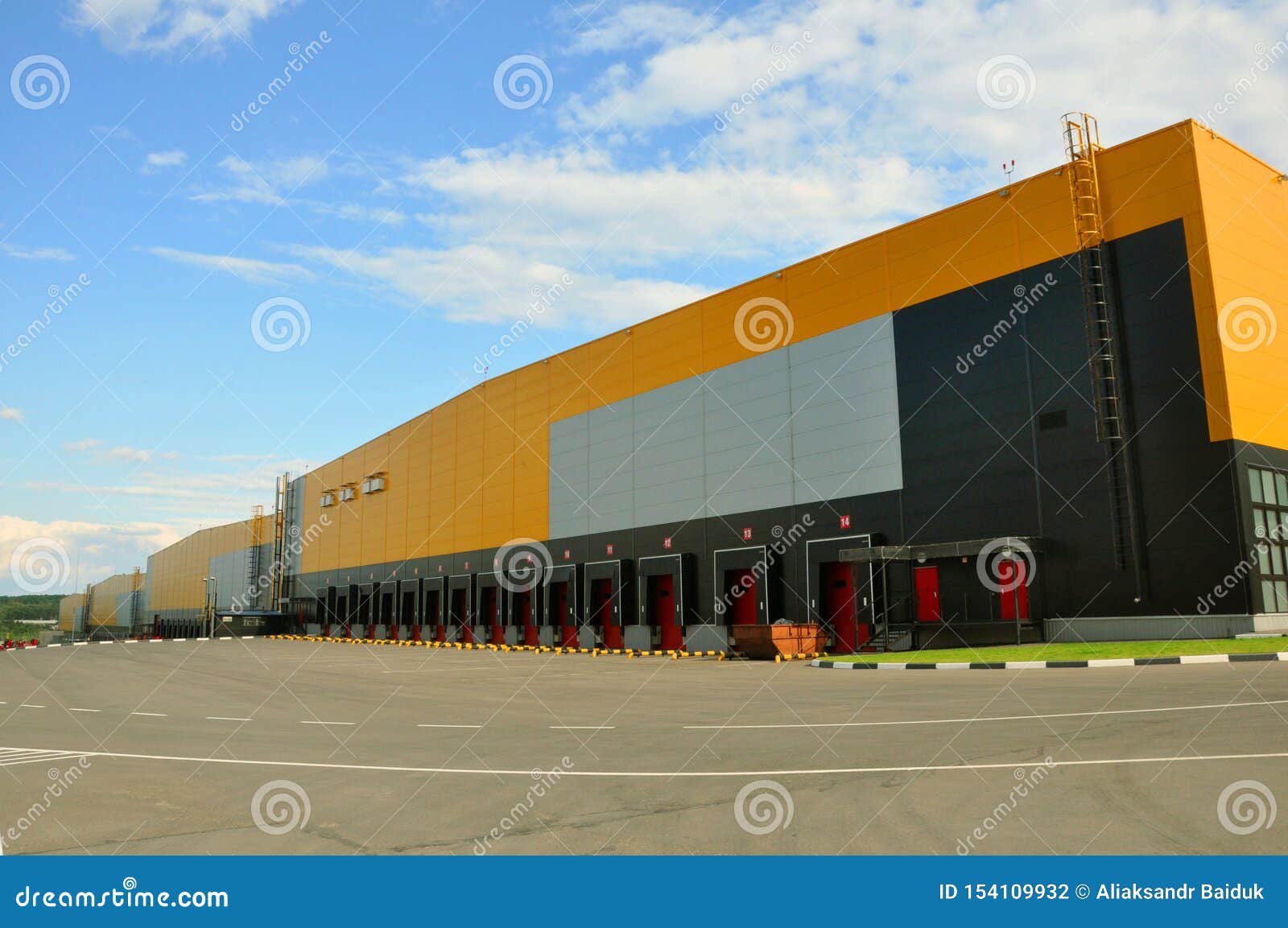 Innovative Logistic Warehouse Complex. Excellent Solution for Storing ...
