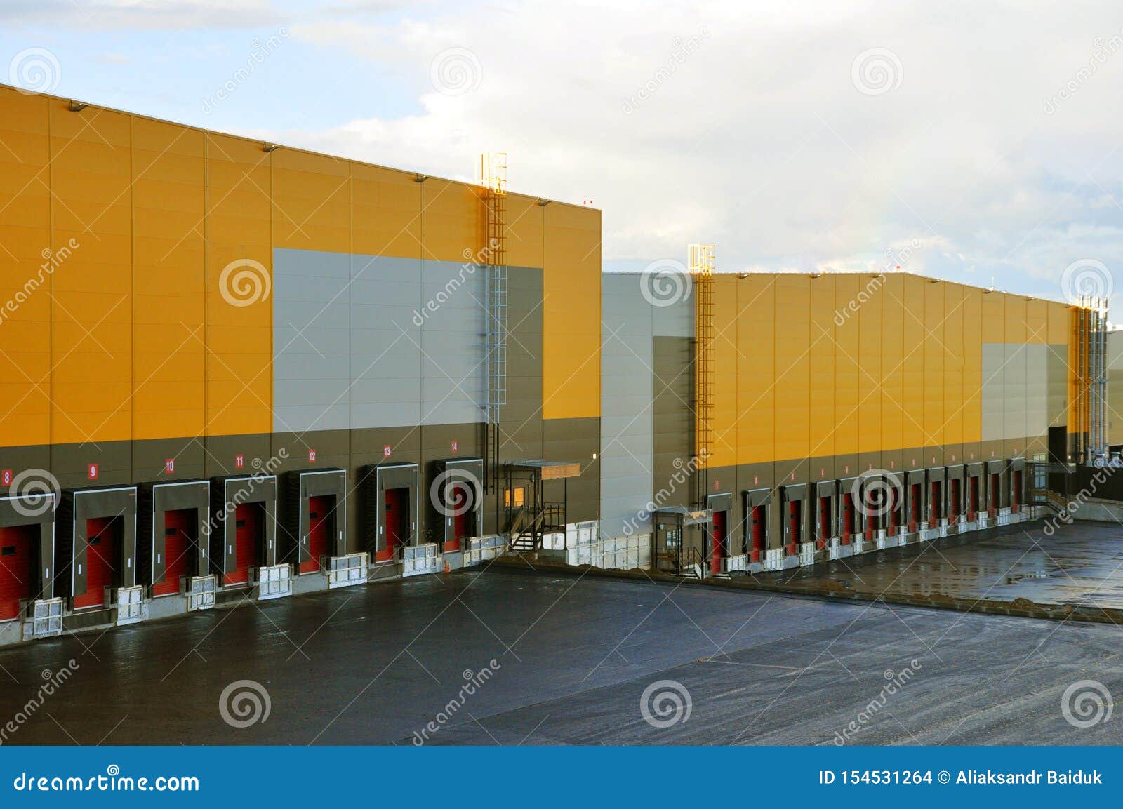 Innovative Logistic Warehouse Complex. Excellent Solution for Storing ...