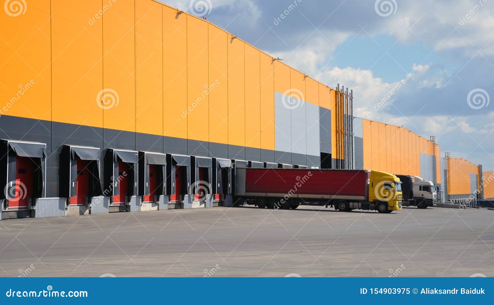 Innovative Logistic Warehouse Complex. Excellent Solution for Storing ...