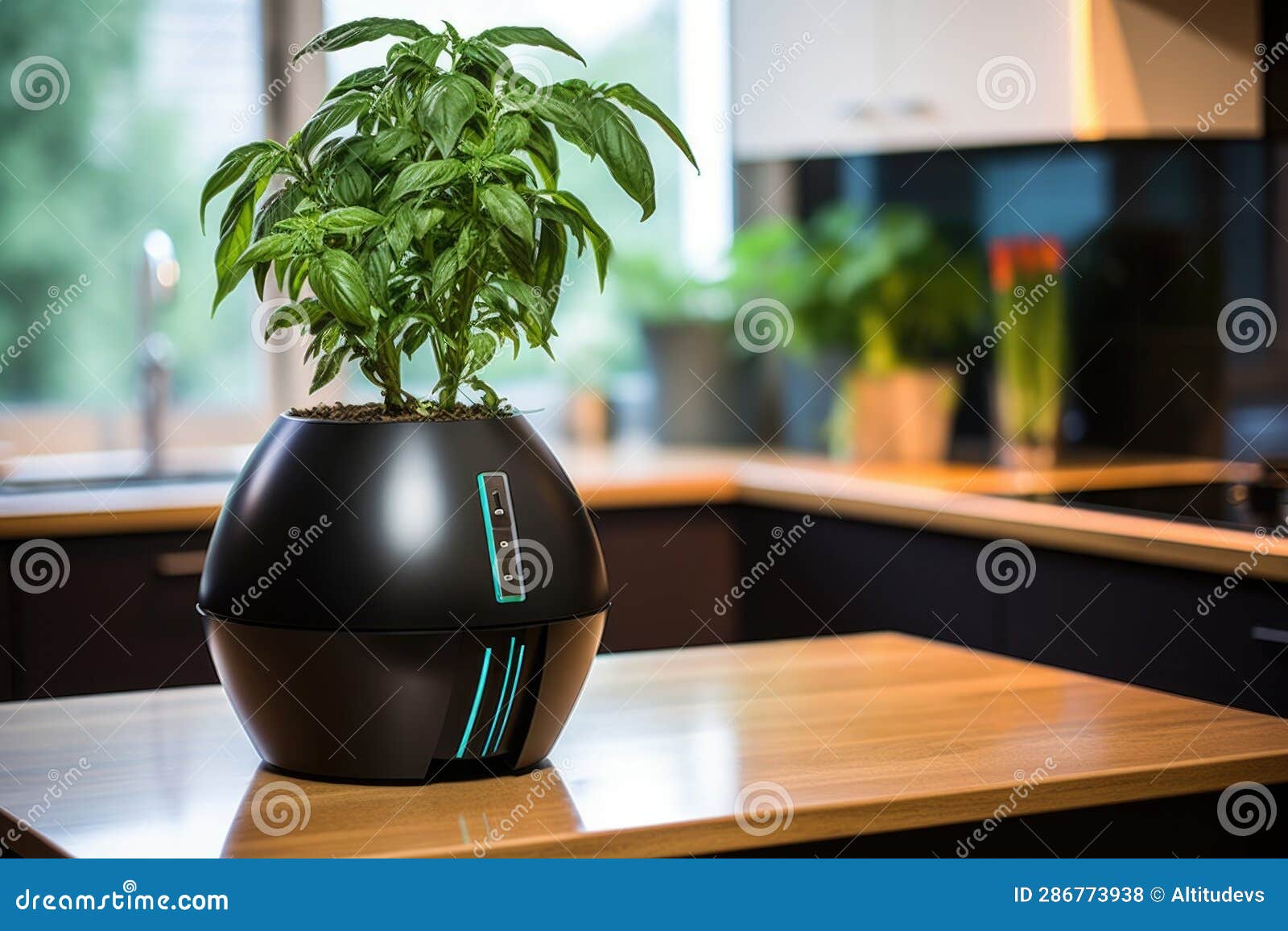 Innovative Smart Pot Design with Automatic Fertilizer Dispenser Stock ...