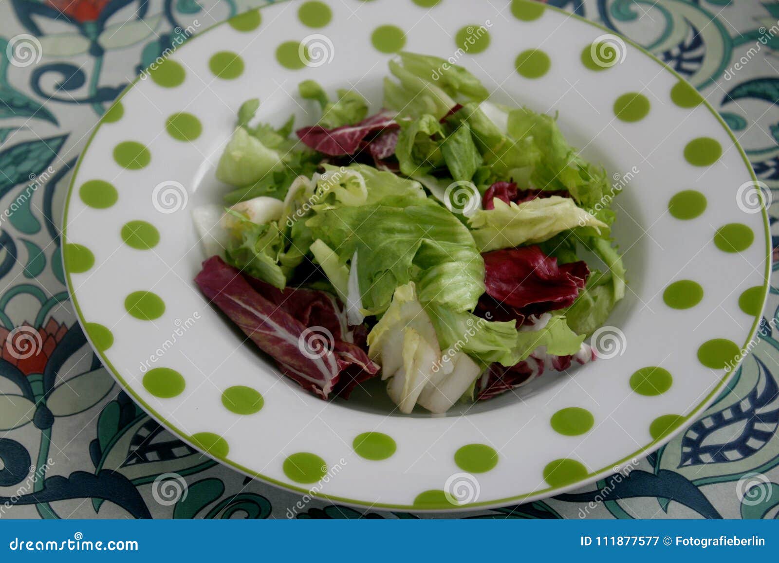 Insalata verde _1 immagine stock. Immagine di vegetariano - 111877577