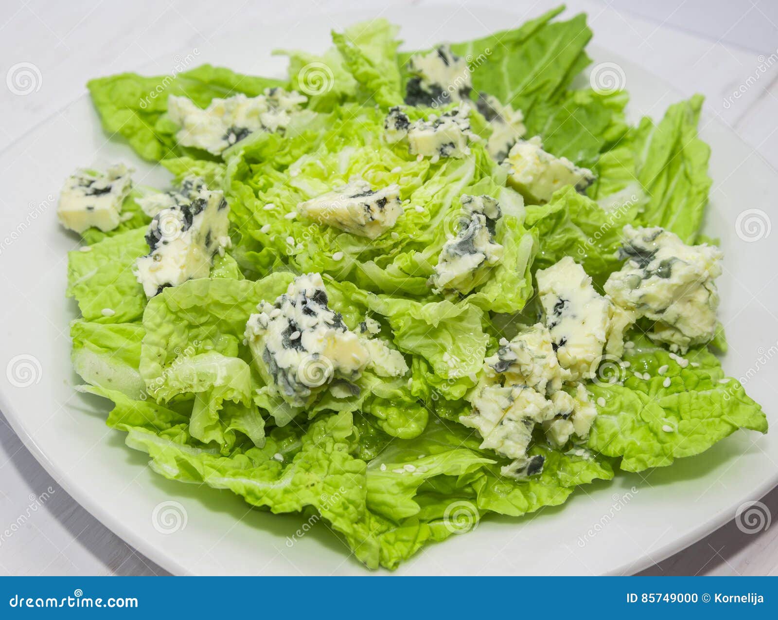 Insalata Verde Con Formaggio Blu Fotografia Stock - Immagine di foglio ...