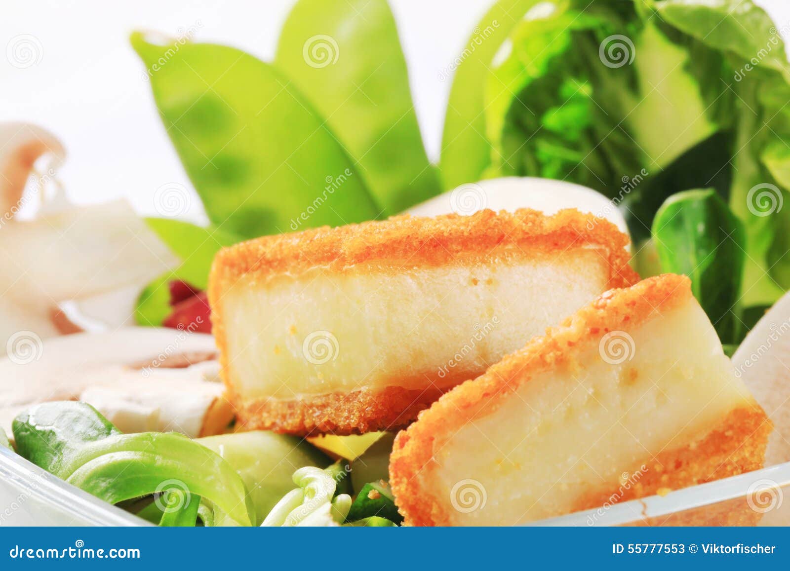 Insalata Verde Con Formaggio Fritto Immagine Stock - Immagine di ...