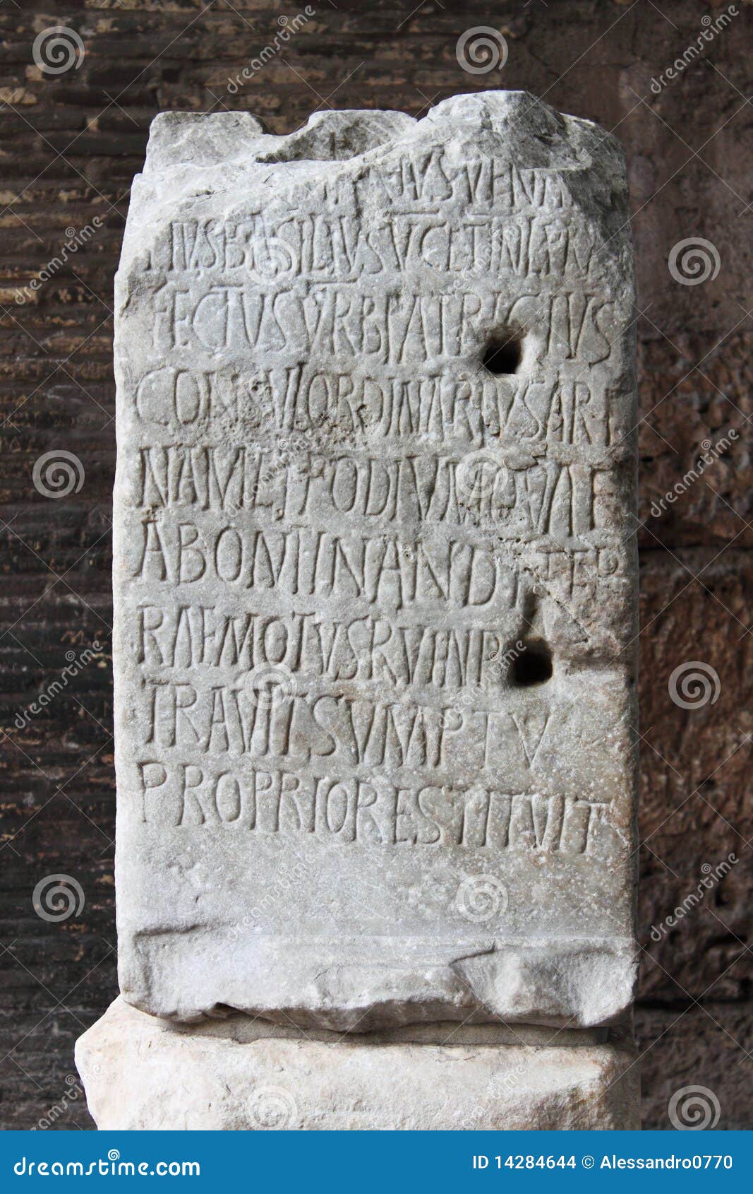 Inscription latine antique photo stock. Image du détail - 14284644
