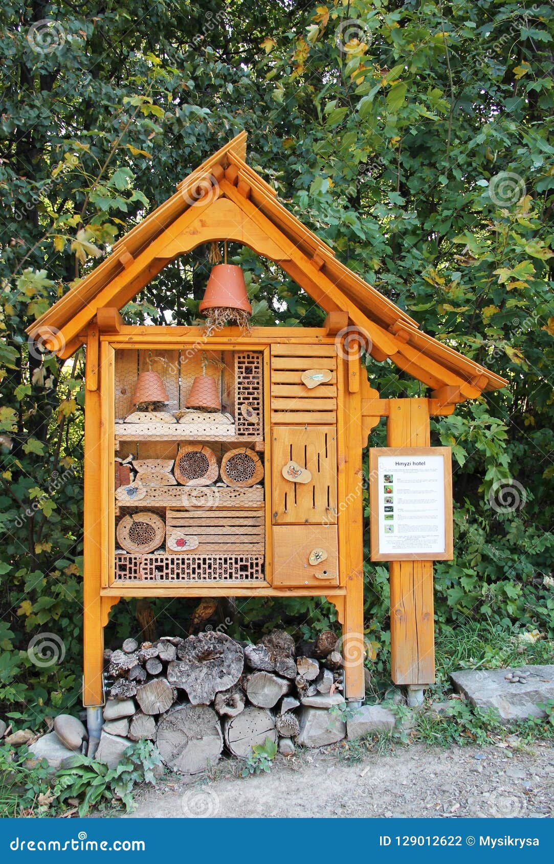 Insect hotel editorial photography. Image of environment - 129012622