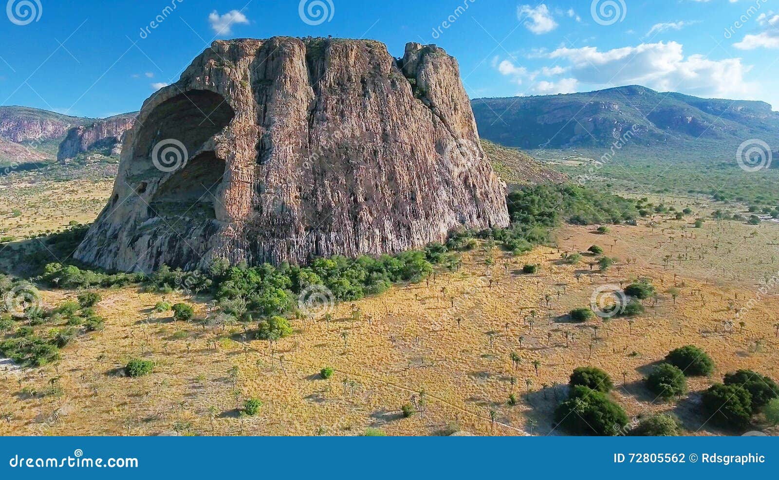 INSELBERG fotografia editoriale. Immagine di terreno - 72805562