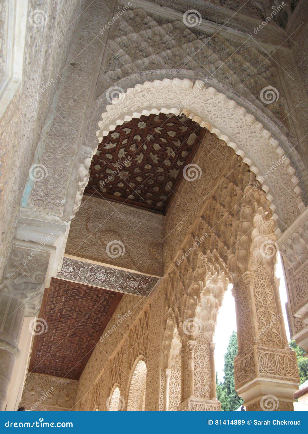 Inside the alhambra palace editorial stock image. Image of ancient ...