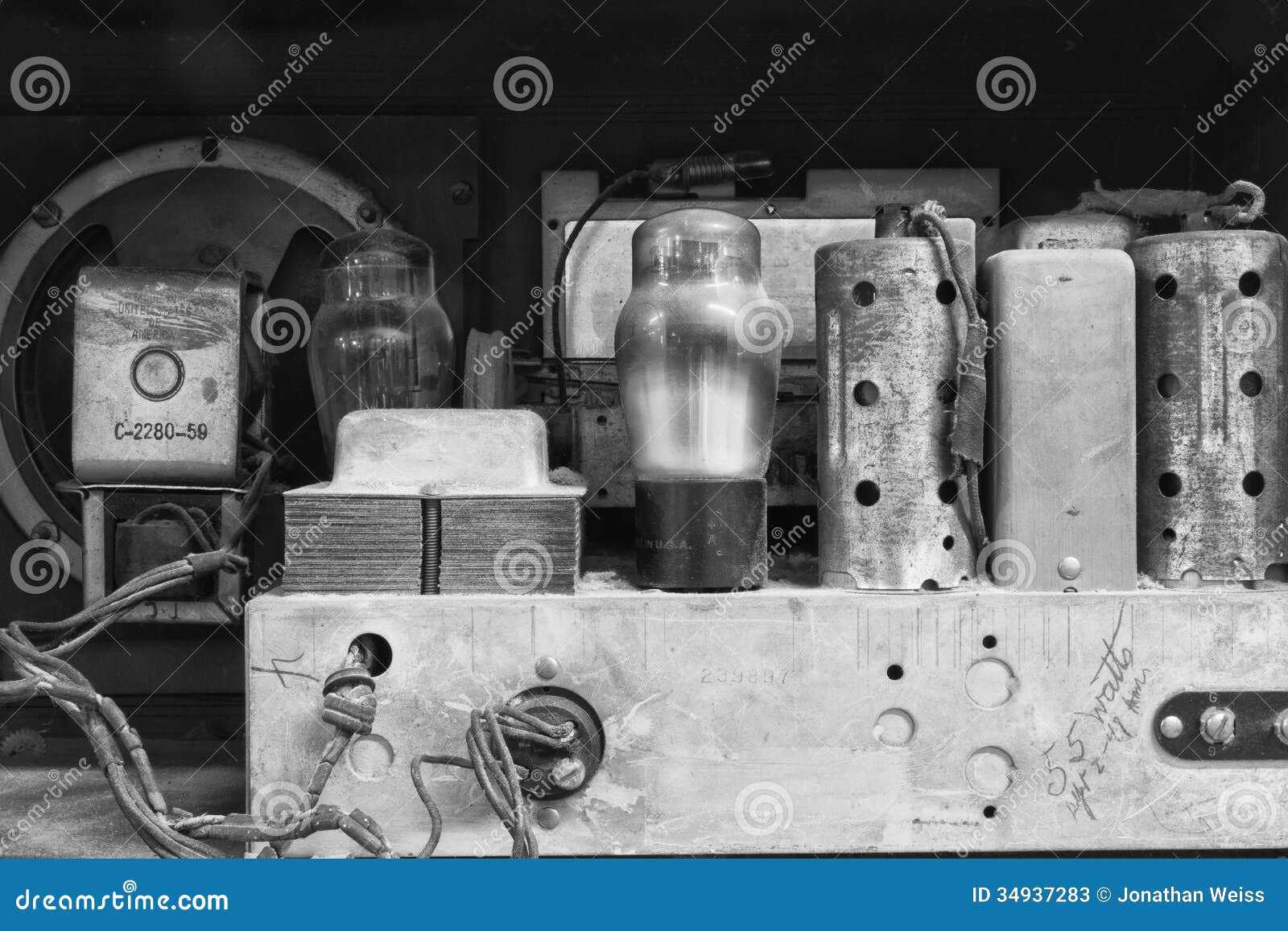 Inside an Antique Radio Set Stock Image - Image of style, audio: 34937283