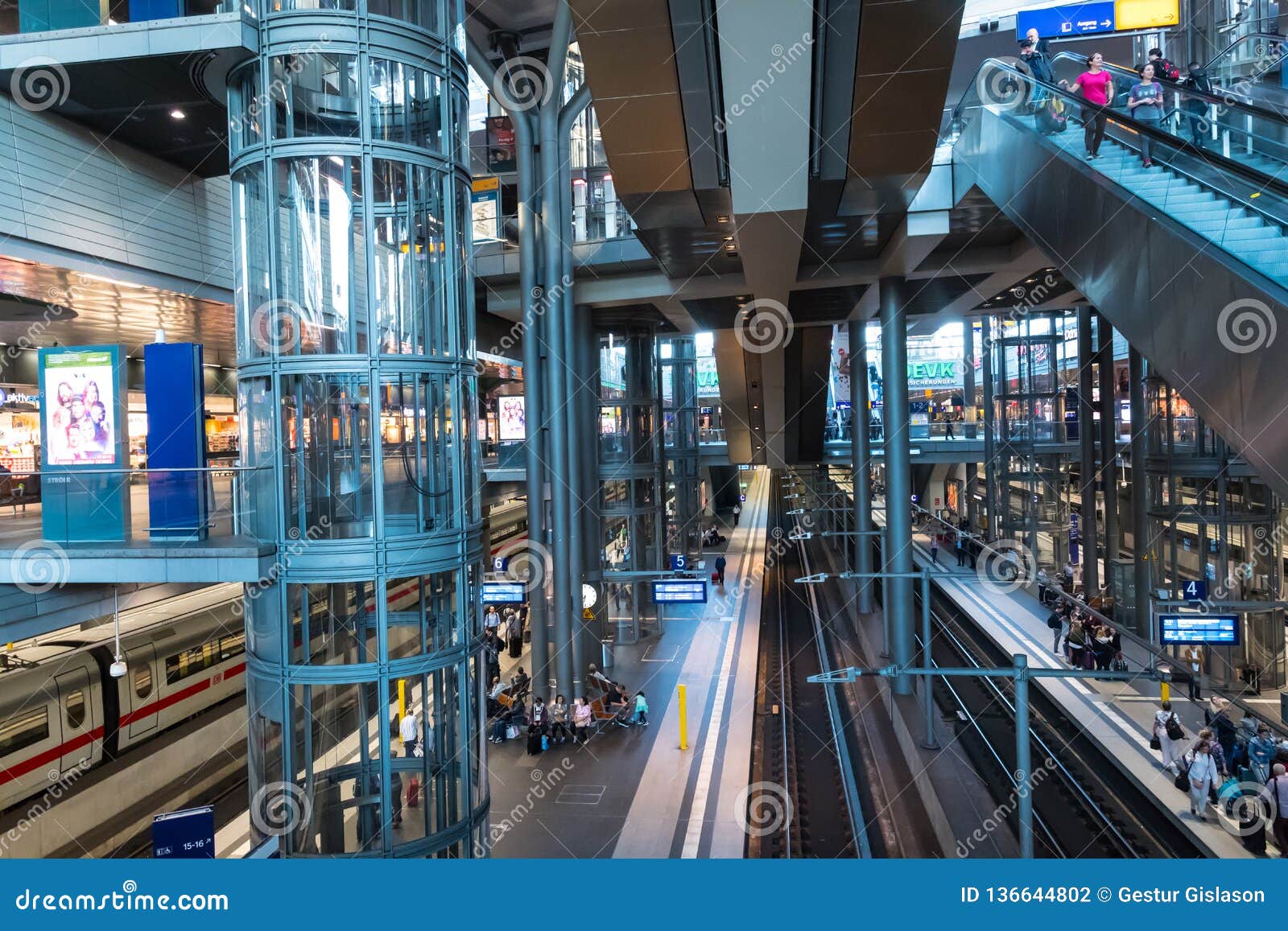 Inside Berlin Central Train Station Editorial Photography - Image of ...