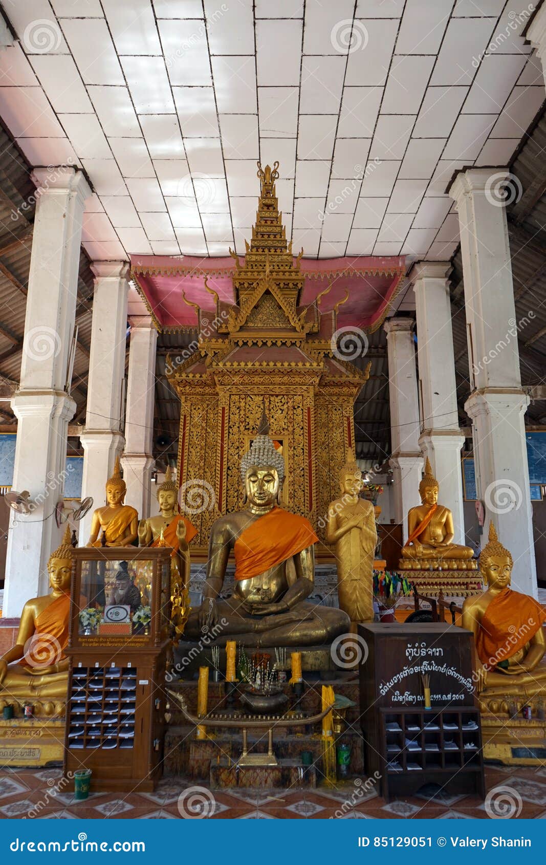 Inside buddhist temple editorial photo. Image of religion - 85129051