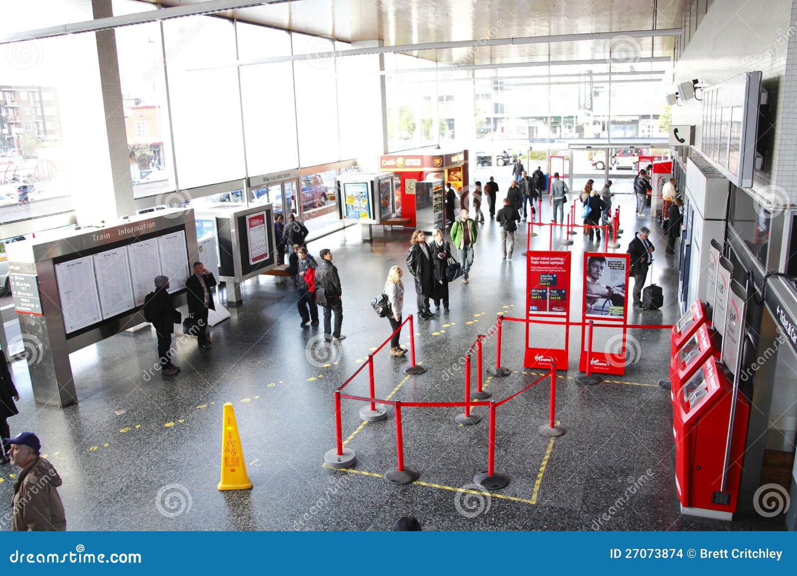 Inside Busy Train Station Terminal Editorial Stock Image - Image of ...