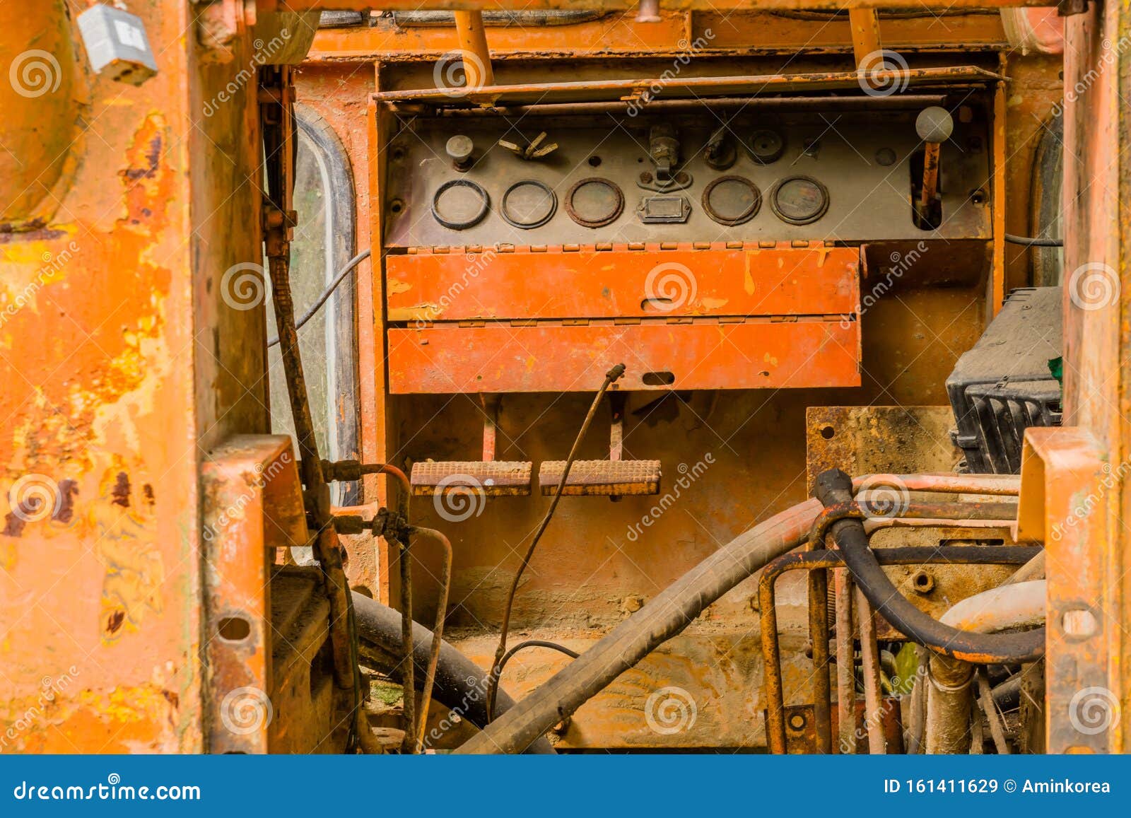Inside Cab of Old Bulldozer Stock Image - Image of decay, heavy: 161411629