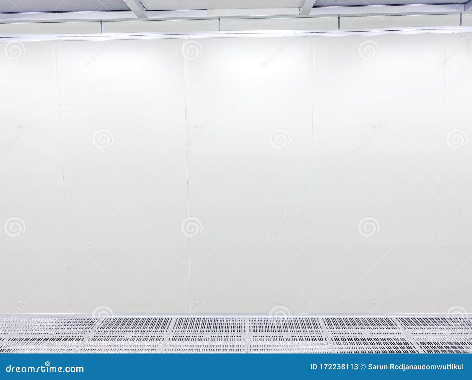 Inside Clean Room Class 1000 at Factory,empty Room Stock Image - Image ...