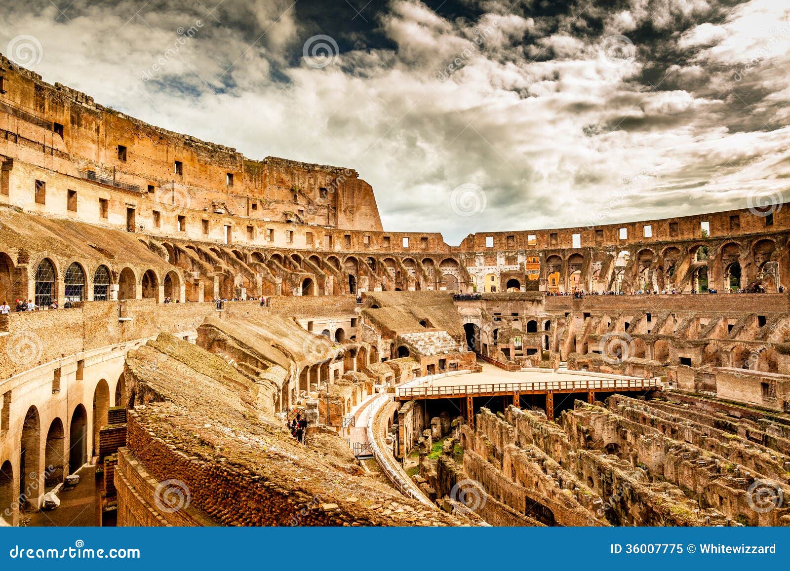 Inside of Colosseum in Rome Editorial Image - Image of colissium ...