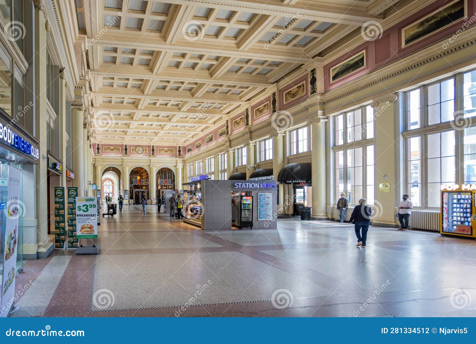 Inside the Concourse of the Waterfront Train Station in Vancouver ...