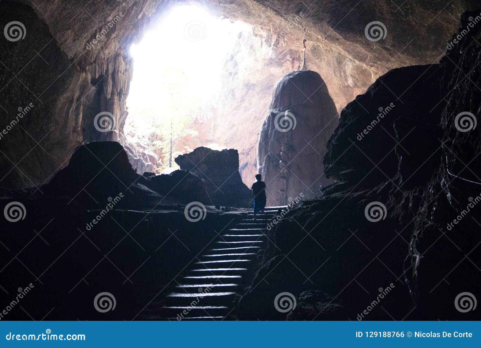 The Sadan Cave in Hpa-an, Myanmar Stock Photo - Image of ancient ...