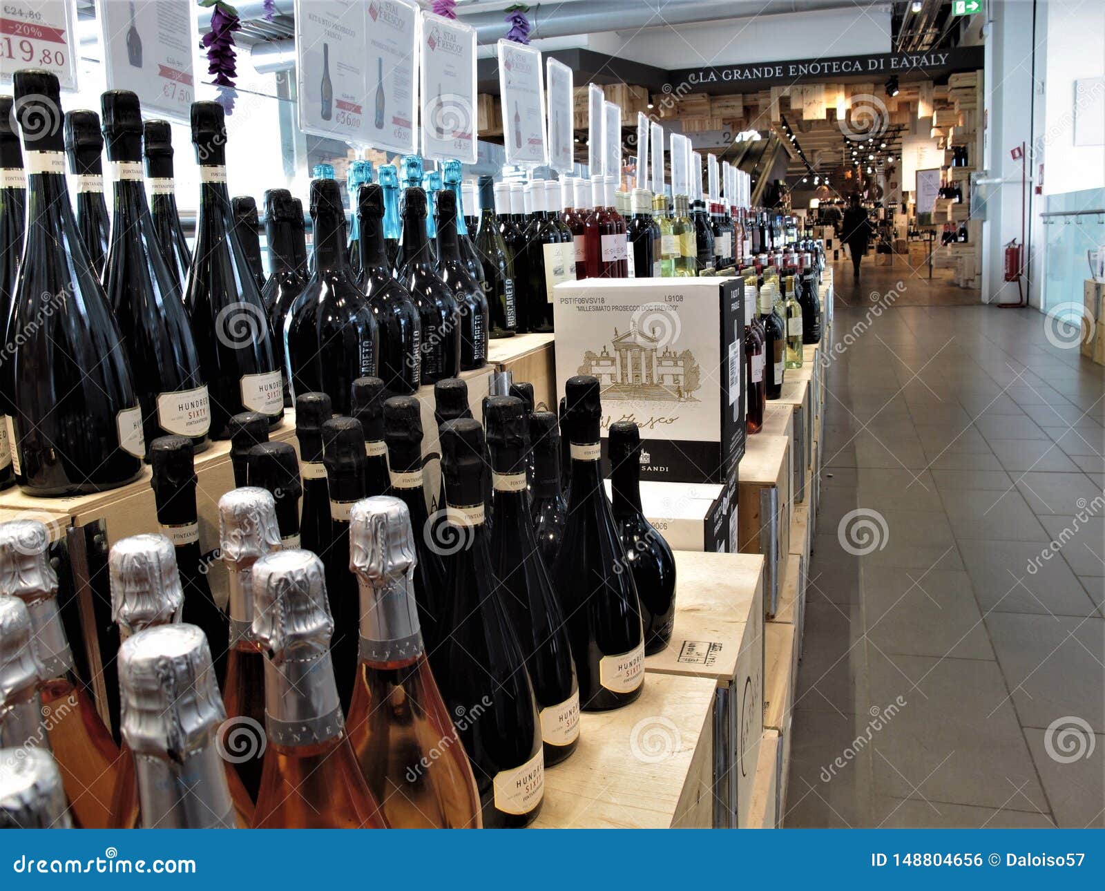 Eataly store in Rome editorial photo. Image of interior - 148804656