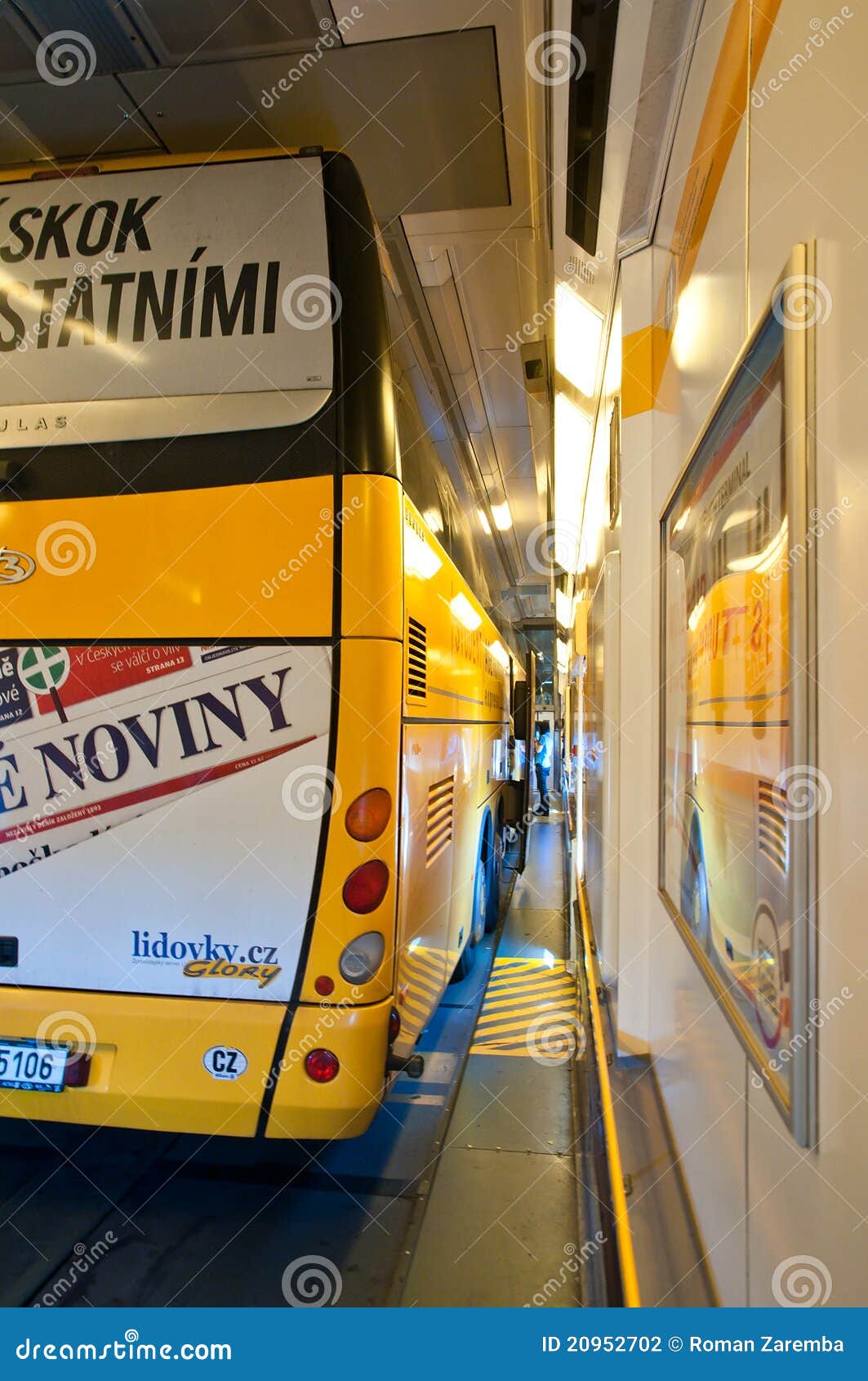 Inside the Eurotunnel editorial photography. Image of traveling - 20952702