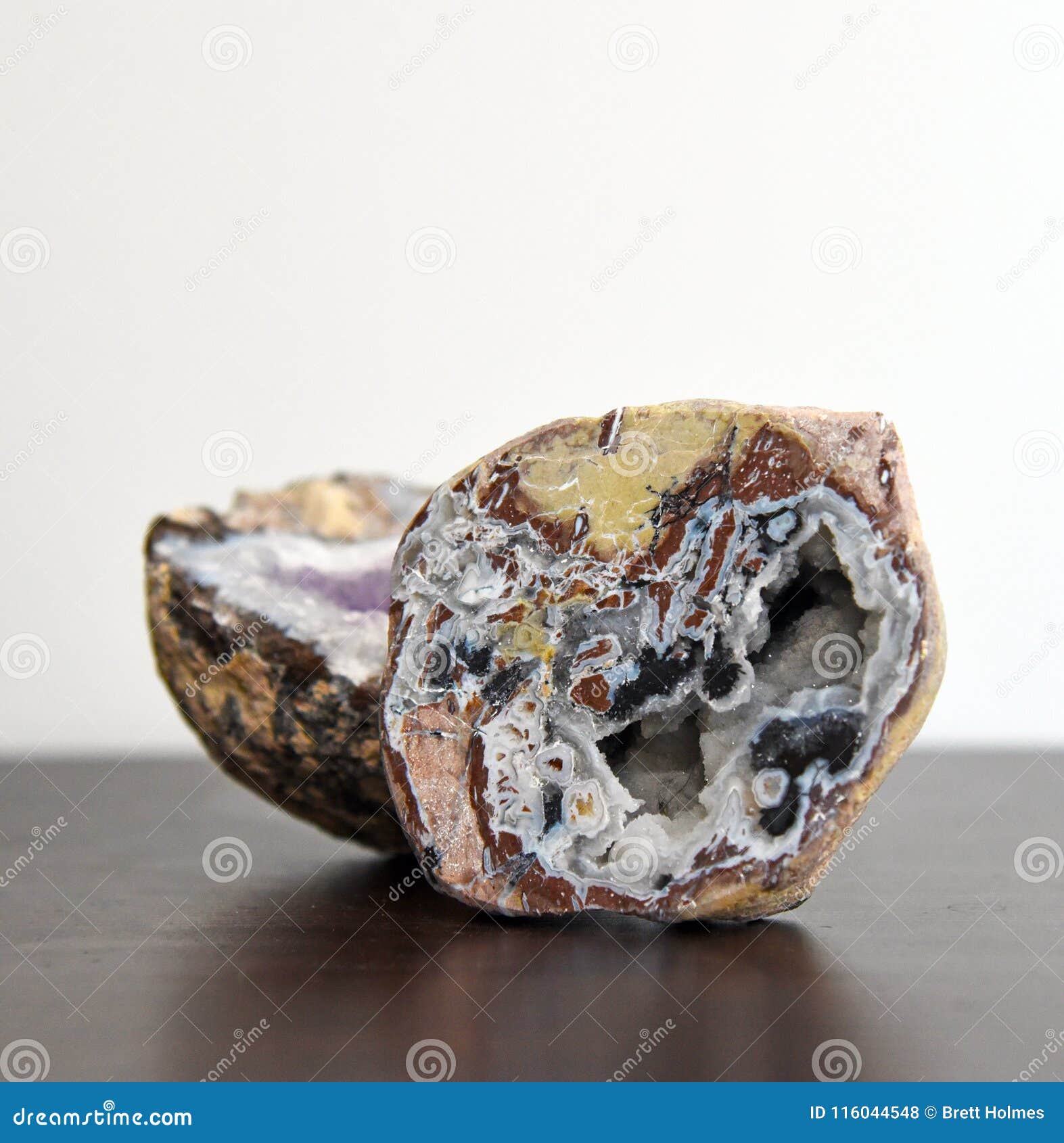 Geode agate rock stock photo. Image of halves, gold - 116044548