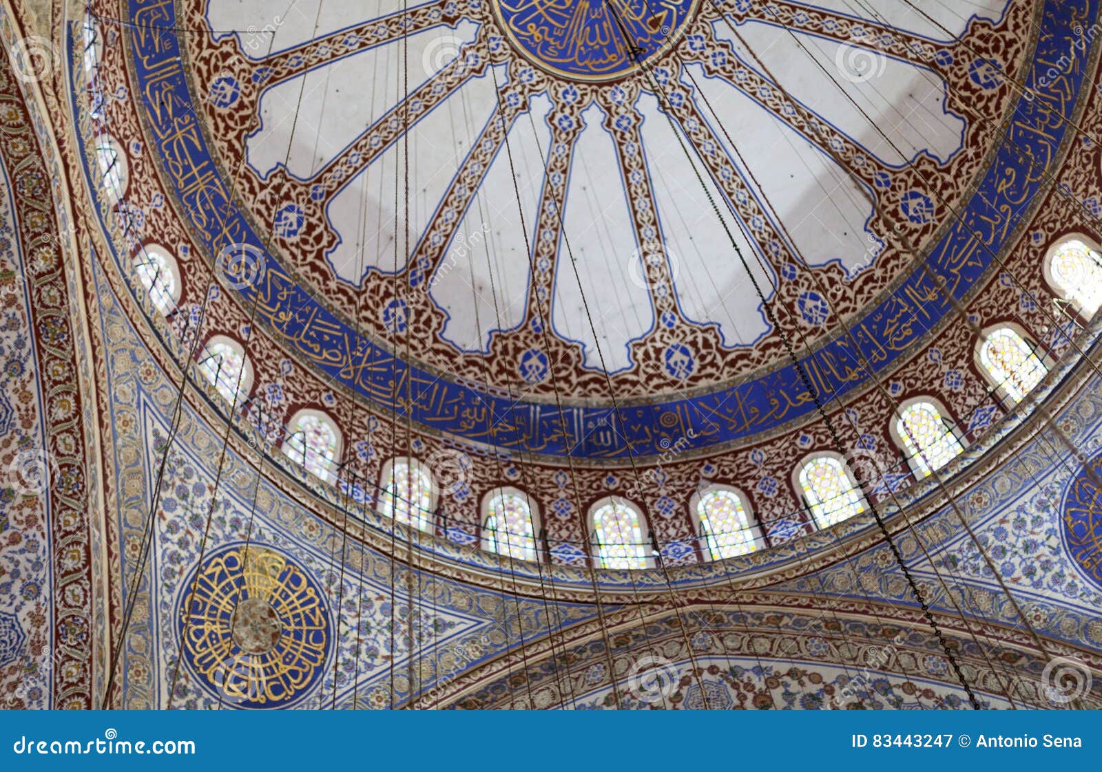 Inside the islamic mosque editorial photography. Image of craft - 83443247