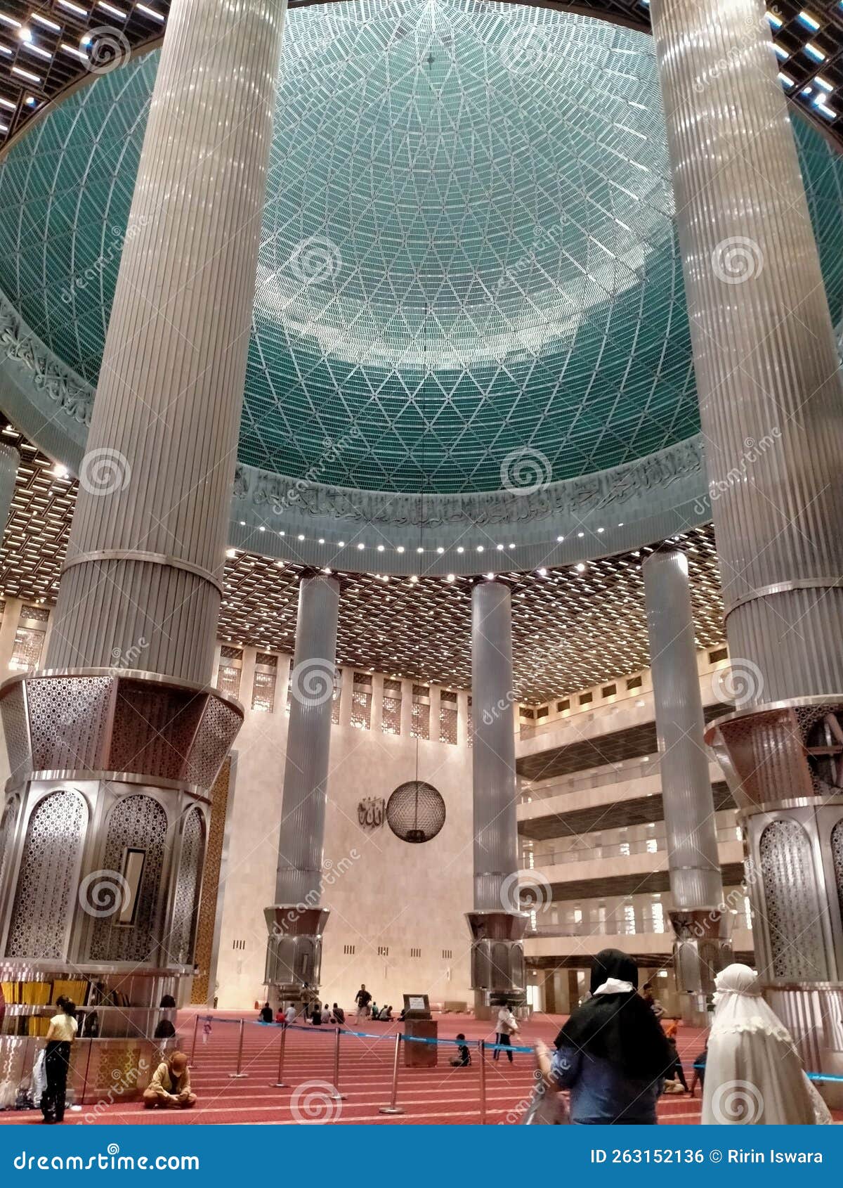 Inside of the Istiqlal Mosque Editorial Photo - Image of dome, facade ...