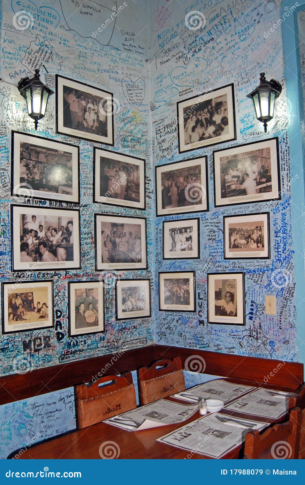 982 Bar Graffiti Photos - Free & Royalty-Free Stock Photos from Dreamstime