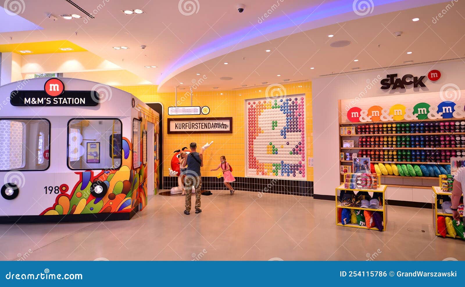 Inside the M and M`s Store in Berlin. Editorial Photo - Image of green ...