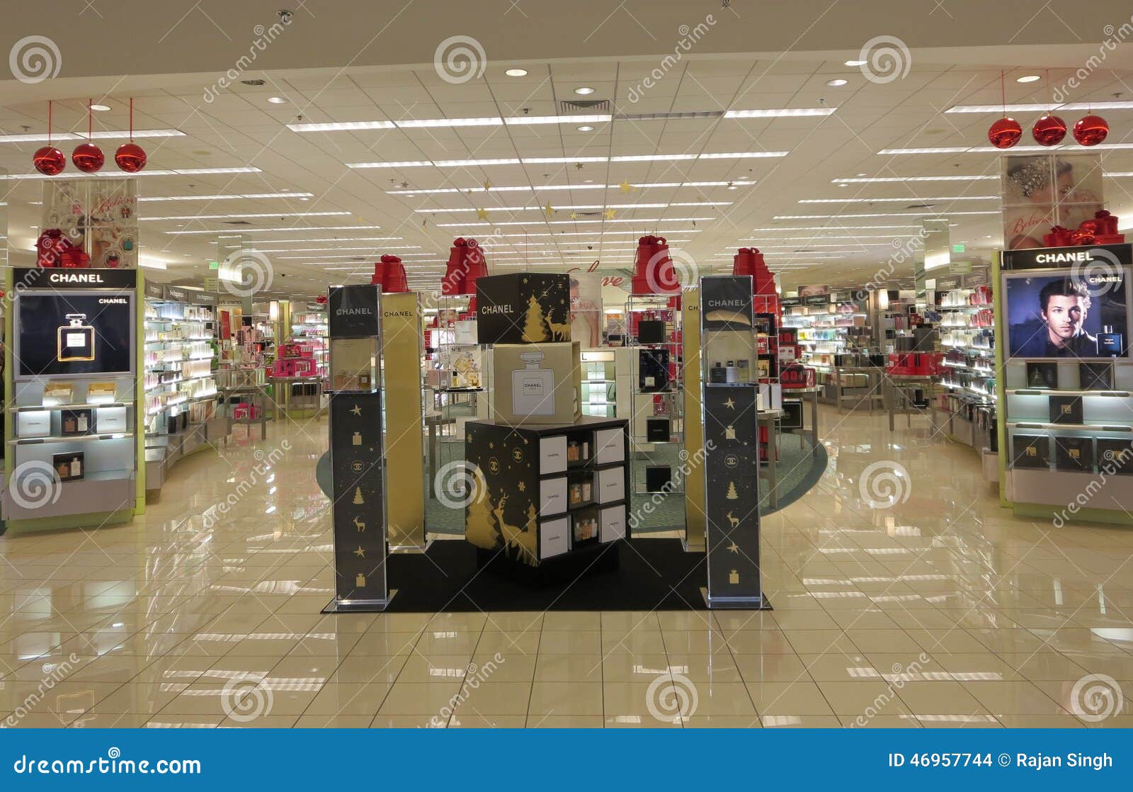 Inside the mall editorial stock image. Image of illuminated - 46957744