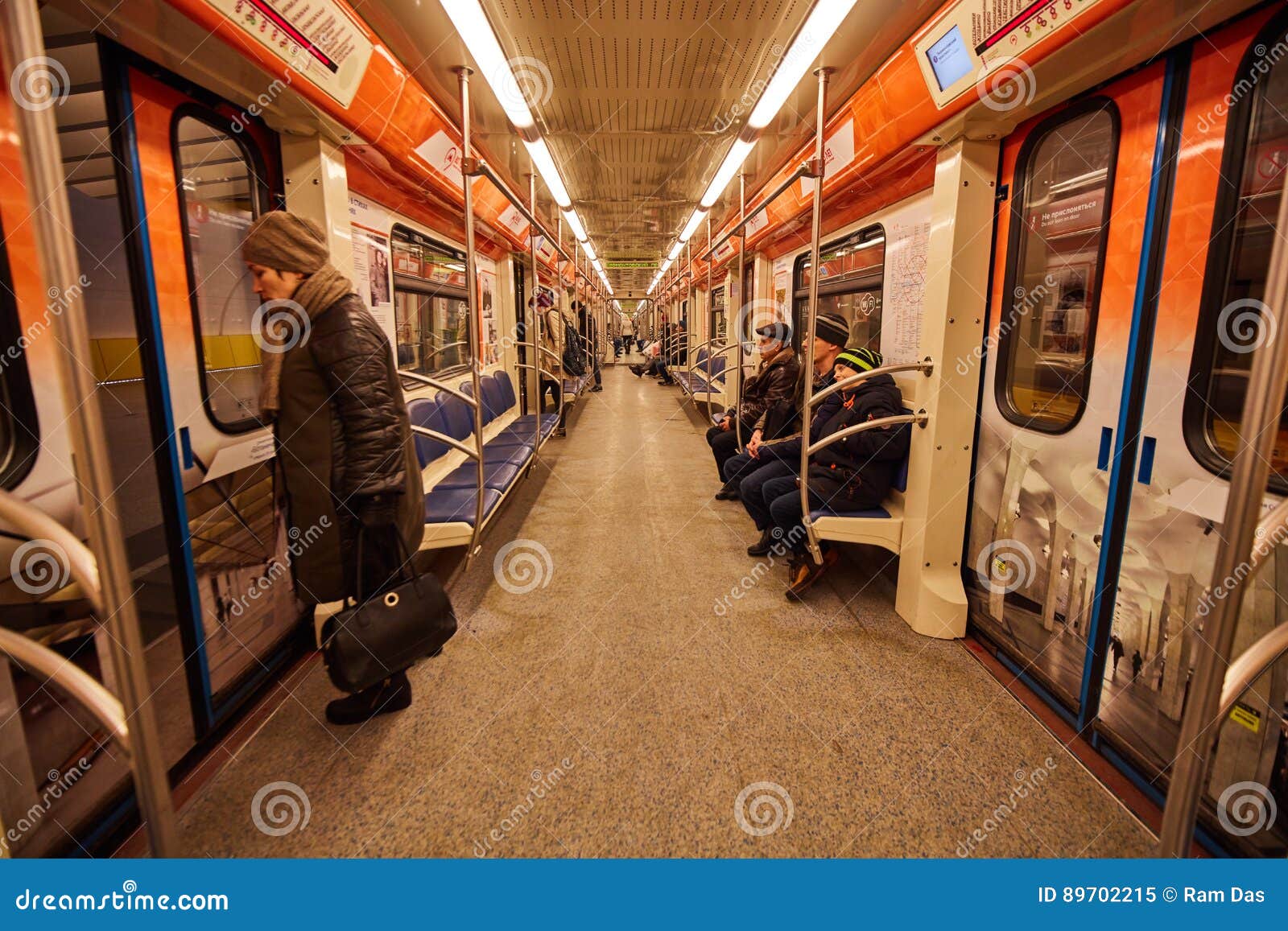 Inside Metro Wagon in Moscow Editorial Image - Image of crowd, human ...