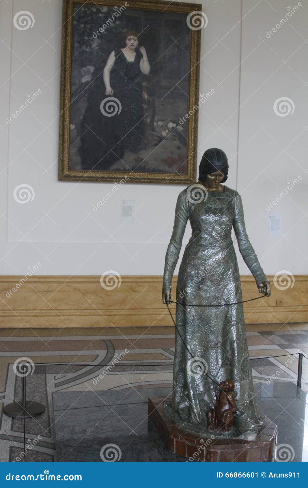 Inside Museum, Paris France Editorial Photo - Image of black, europe ...