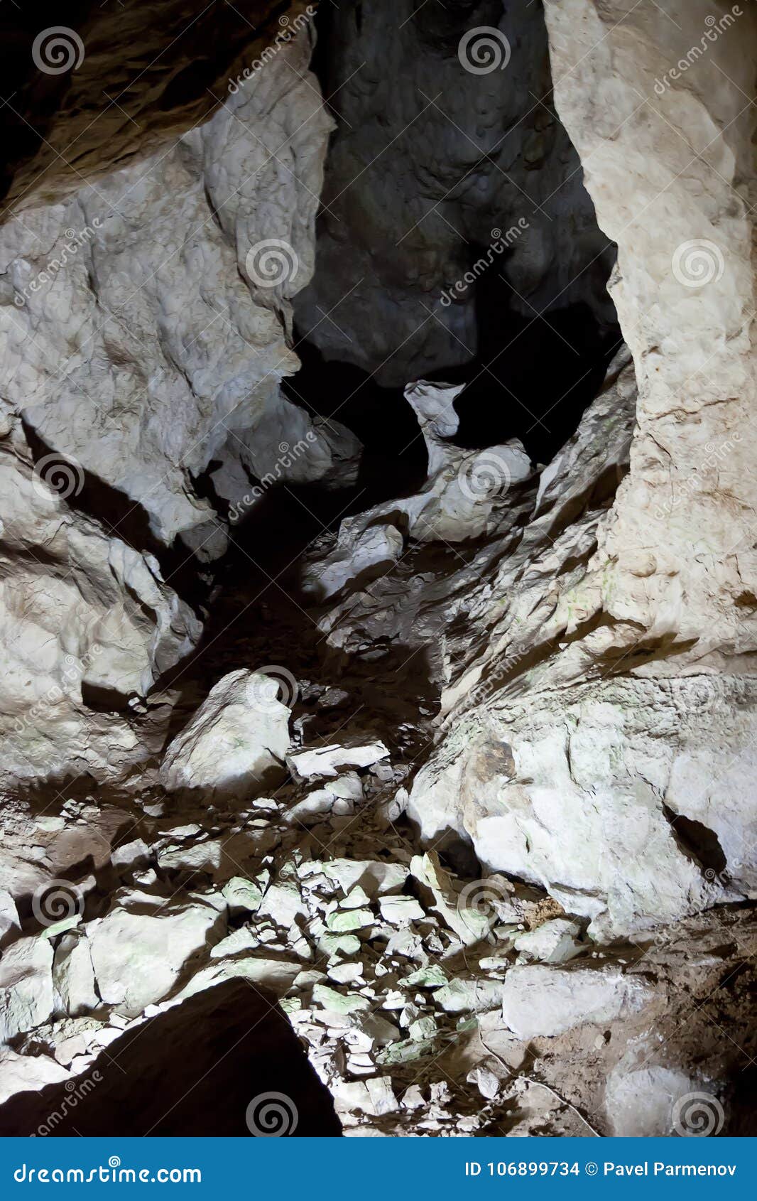 Athos karst cave stock photo. Image of inwardly, enormous - 106899734