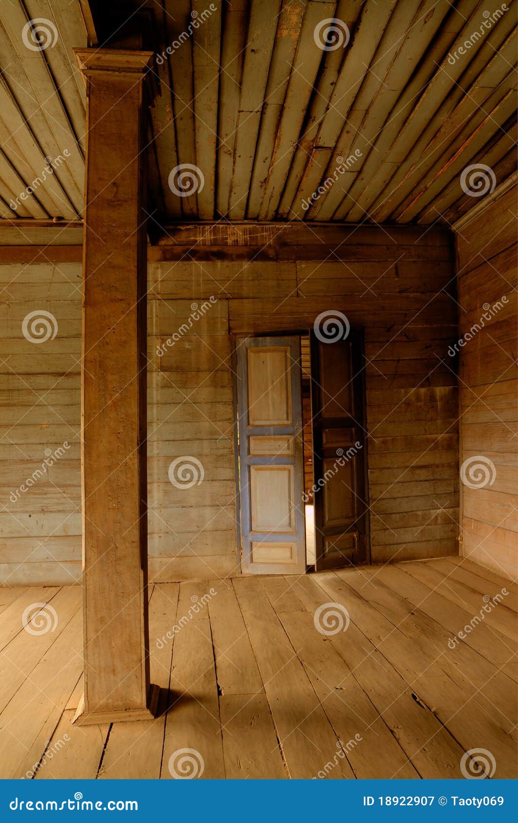 Inside of old house stock image. Image of farmer, pioneer - 18922907