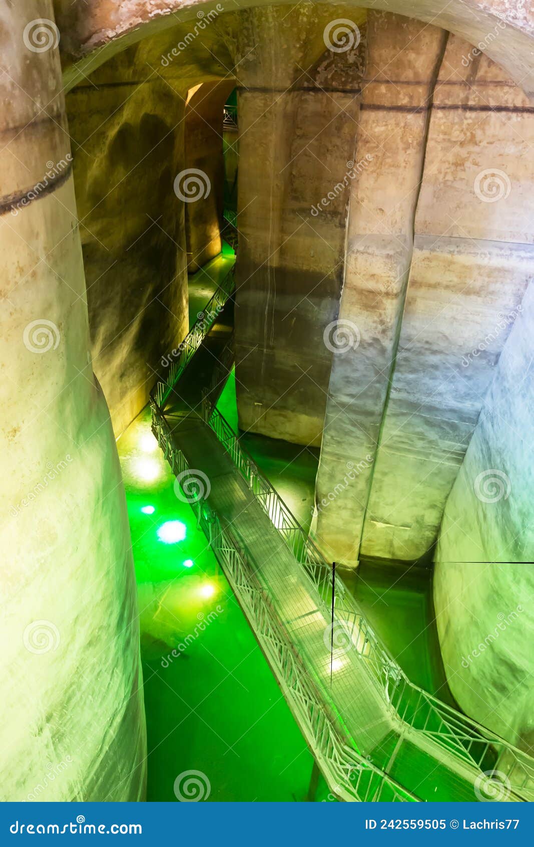 Inside Palombaro Lungo, the Huge Underground Water System Dug Cistern ...