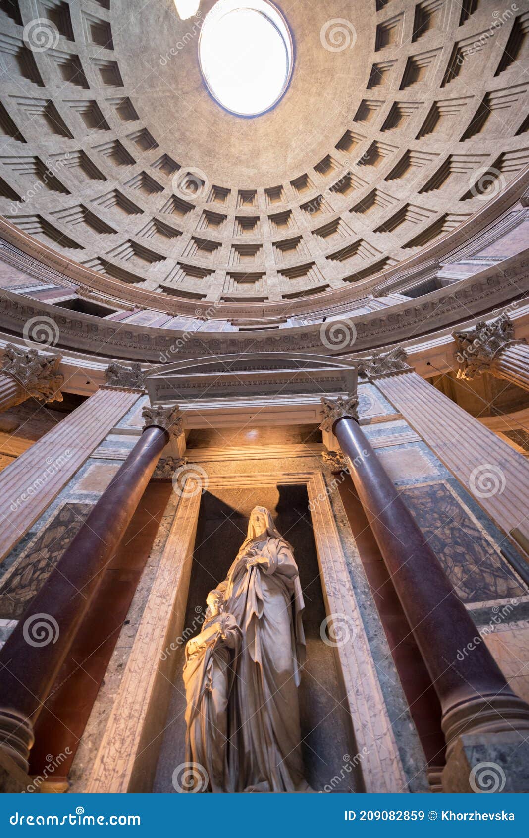 Inside the Pantheon, Rome, Italy. 10 of July 2017 Editorial Stock Image ...
