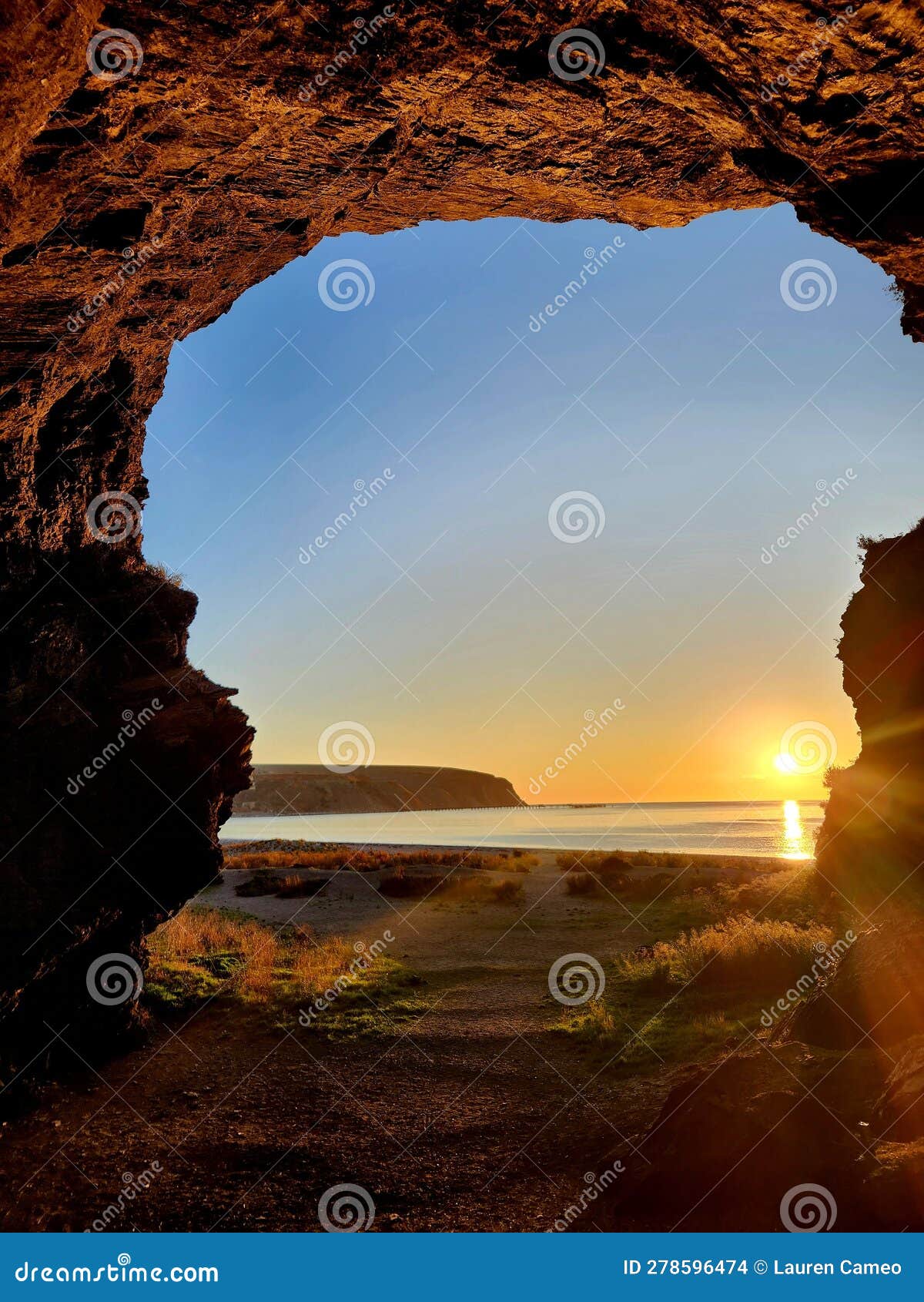 Inside Rapid Bay Cave at Sunset Stock Photo - Image of ocean, rapid ...