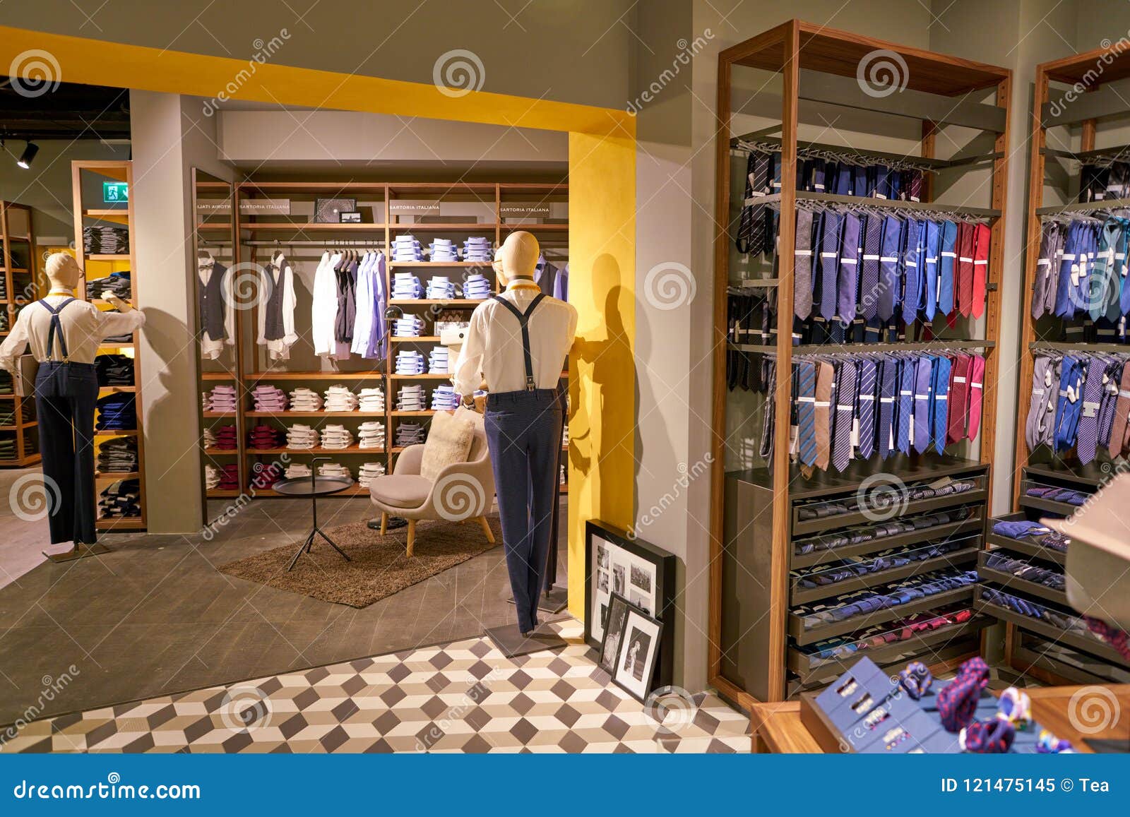 Inside Rinascente in Rome editorial image. Image of commerce - 121475145