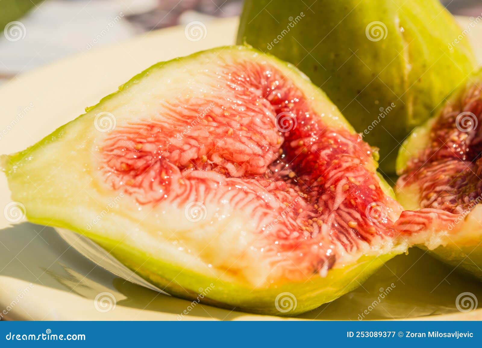 The Inside of a Ripe Fig Fruit Stock Image - Image of farming, indoor ...