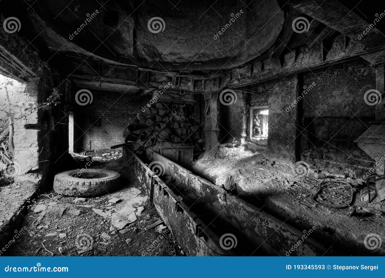 Scary Old Abandoned Factory Stock Image - Image of metal, garage: 193345593