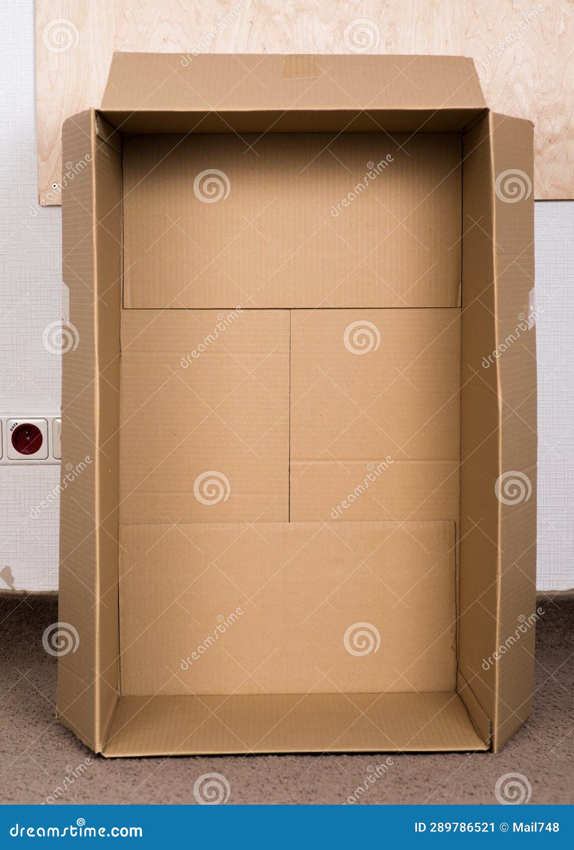 Inside View of Empty Brown Cardboard Box. Unboxing, Packing Orders ...