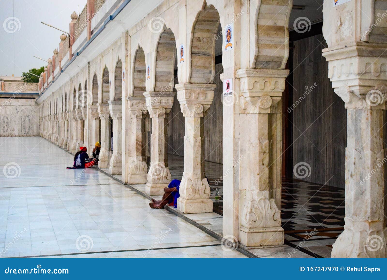 Inside View of Sikh Temple in Delhi India, Sikh Gurudwara Inside View ...