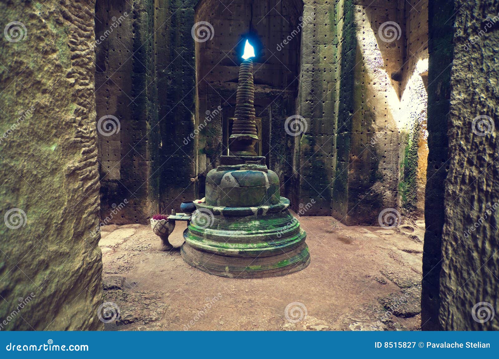 Inside View of Ta Som Temple. Angkor Wat Stock Image - Image of amazing ...