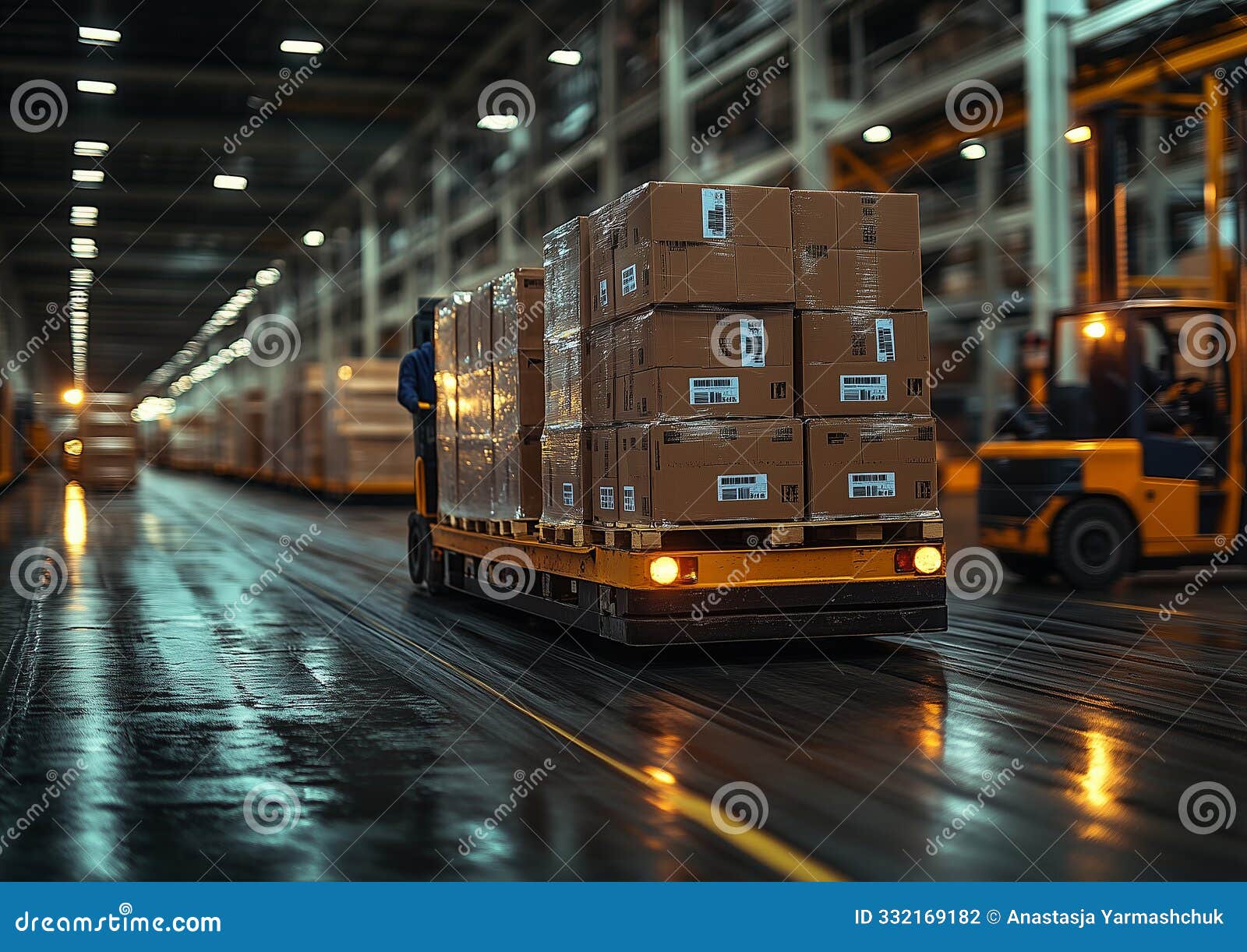 Loader With Pallets Stock Photography | CartoonDealer.com #22586630