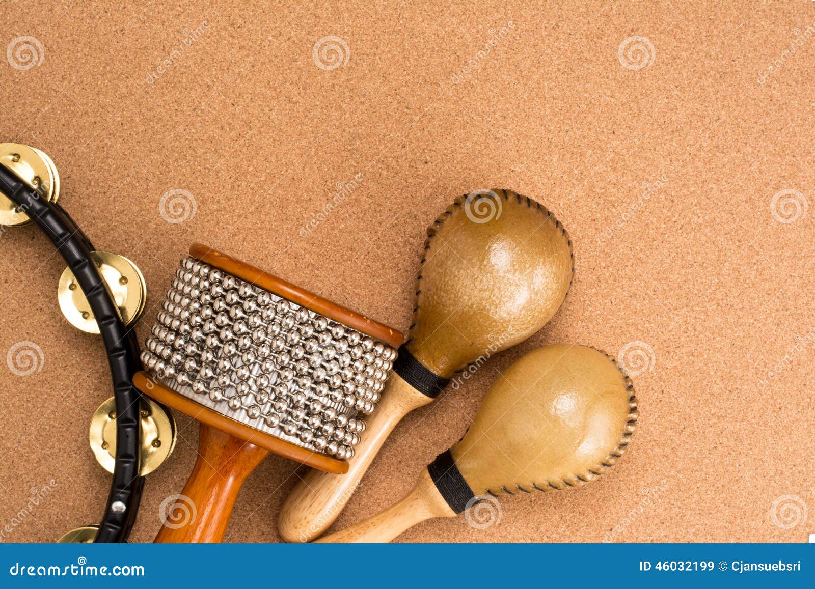 Insieme di percussione immagine stock. Immagine di legno - 46032199