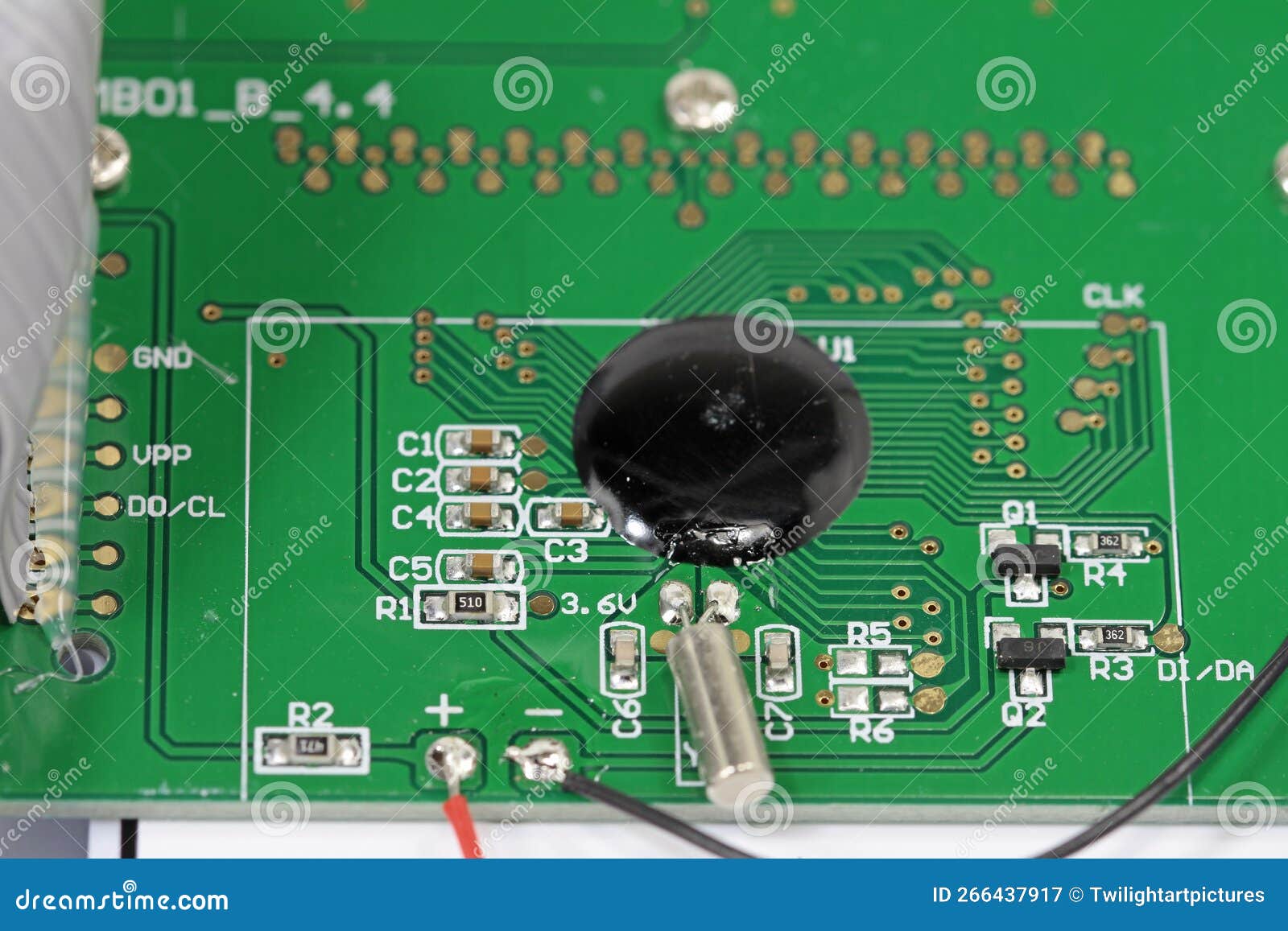 Insight into Microelectronics, Motherboard with Semiconductor ...
