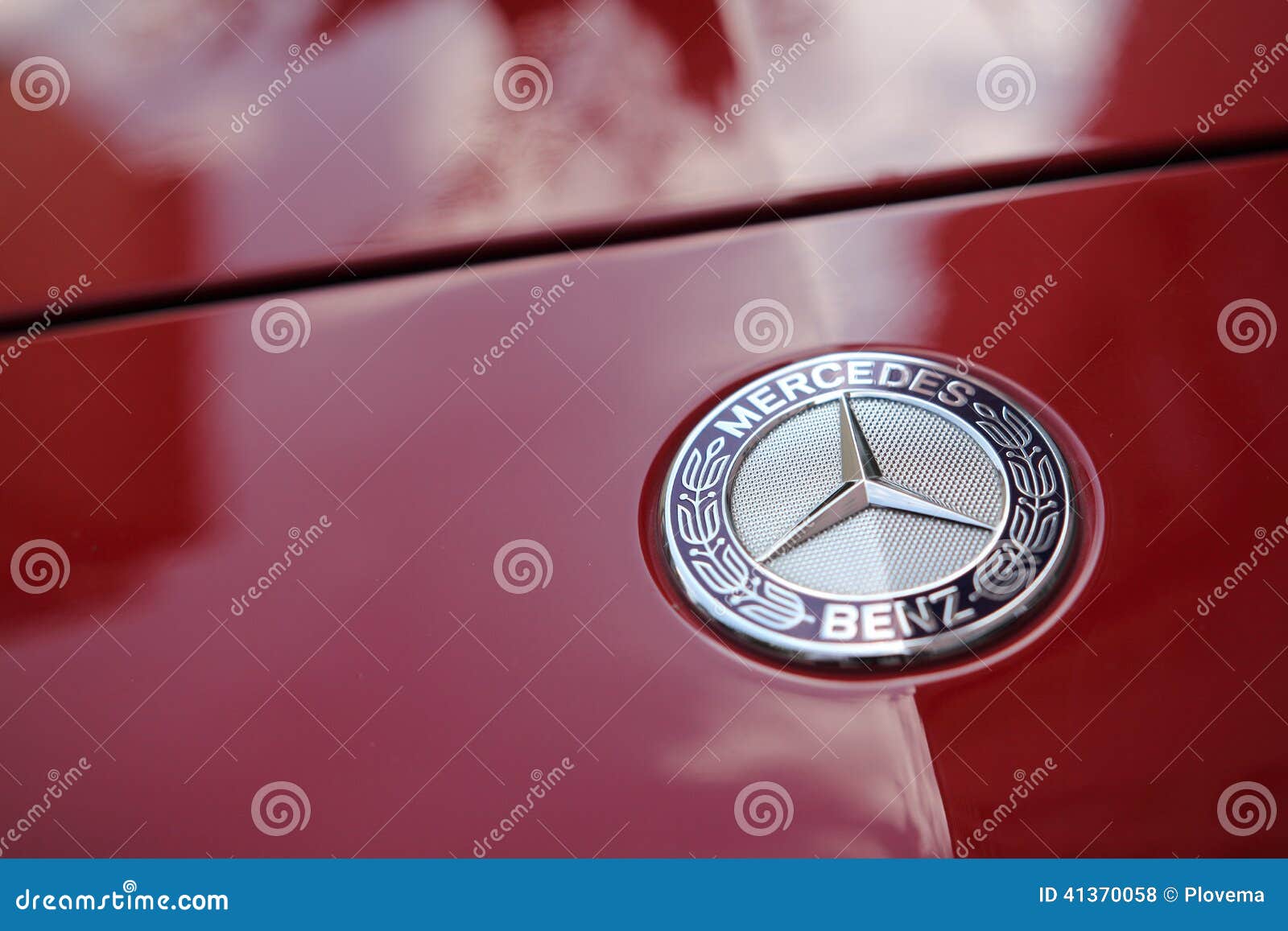 Insignia Del Benz De Mercedes Foto de archivo editorial - Imagen de ...
