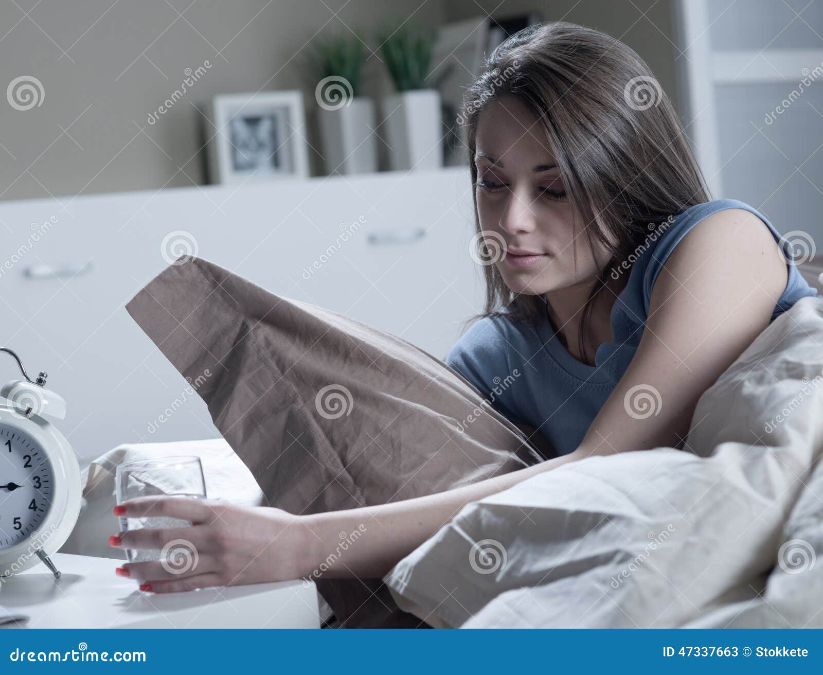 Insomnia stock image. Image of insomnia, glass, clock - 47337663