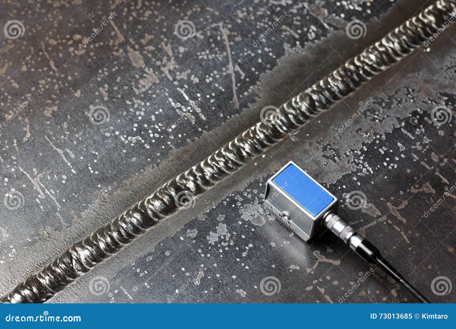 Inspection Welment by Ultrasonic Stock Image - Image of peak, crack ...