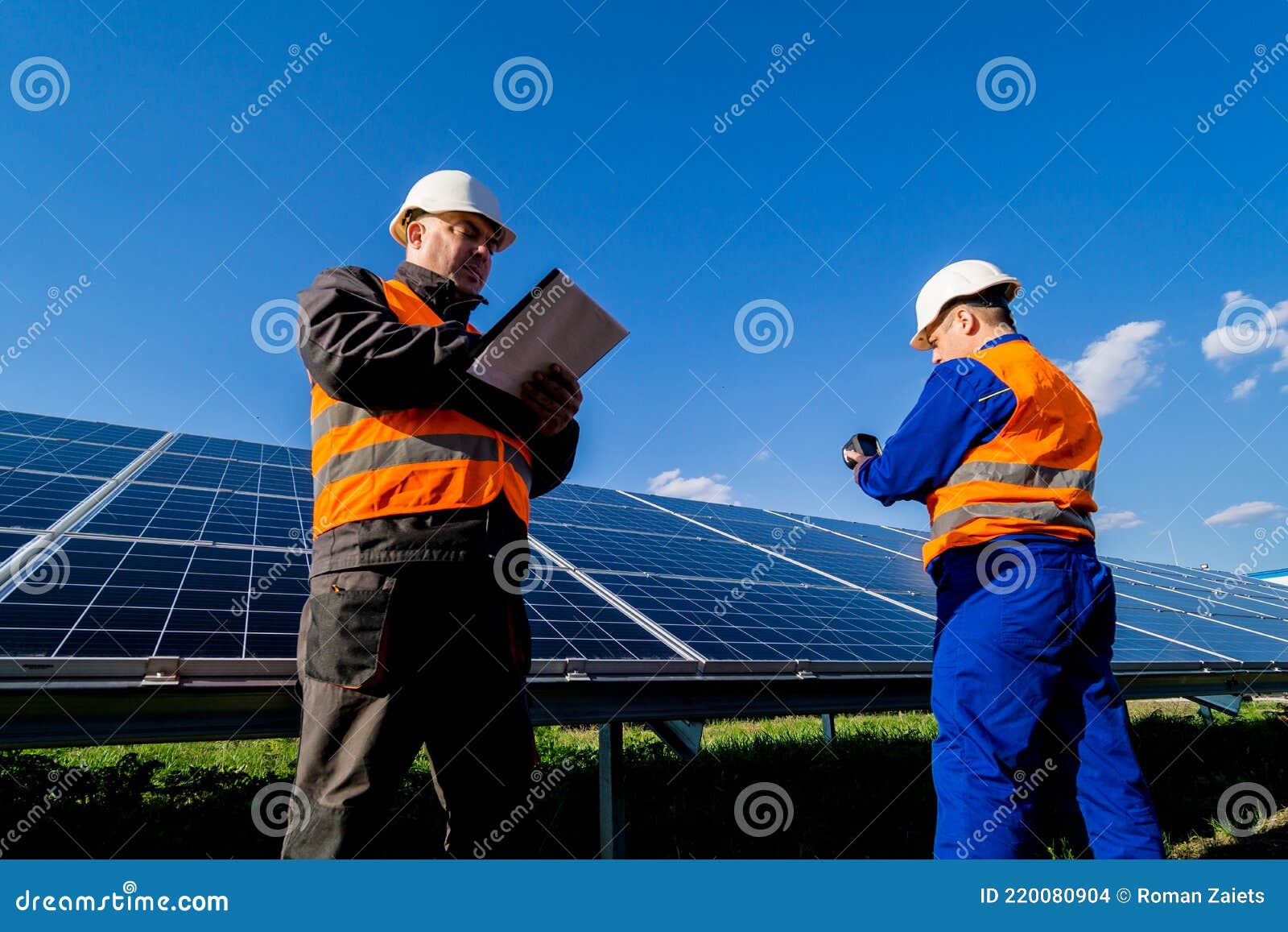 Inspector Examination of Photovoltaic Modules Using a Thermal Imaging ...