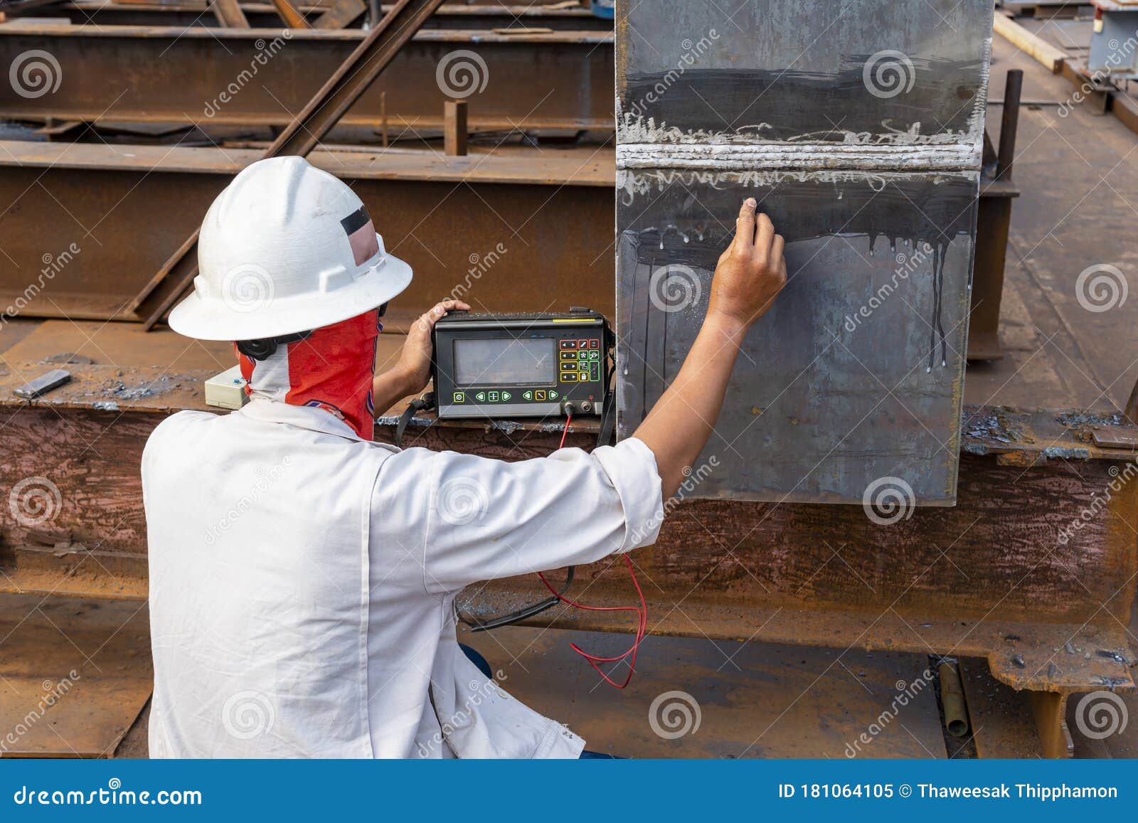 Inspectors are Checking Defect in Welded with Process Ultrasonic ...